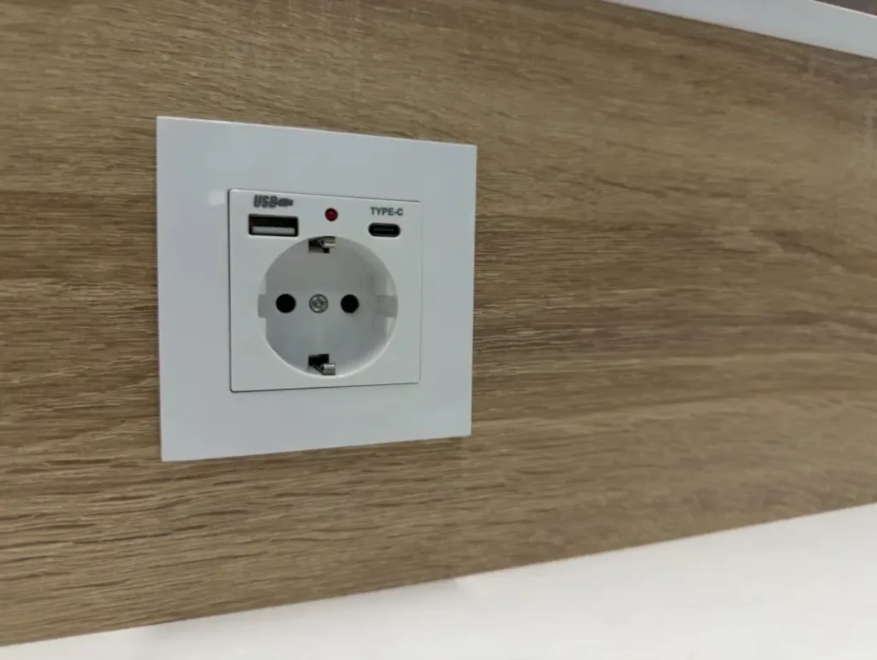 Prise USB murale : Tout ce qu'il faut savoir avant de l'installer